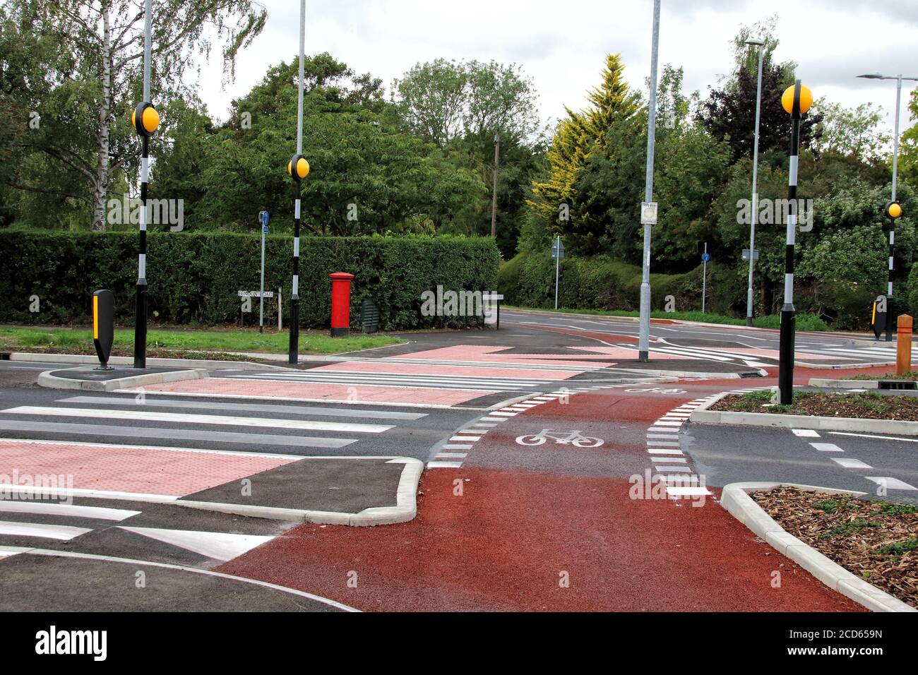 Inner cycle only lane leading to the roundabout.Britain's first Dutch ...