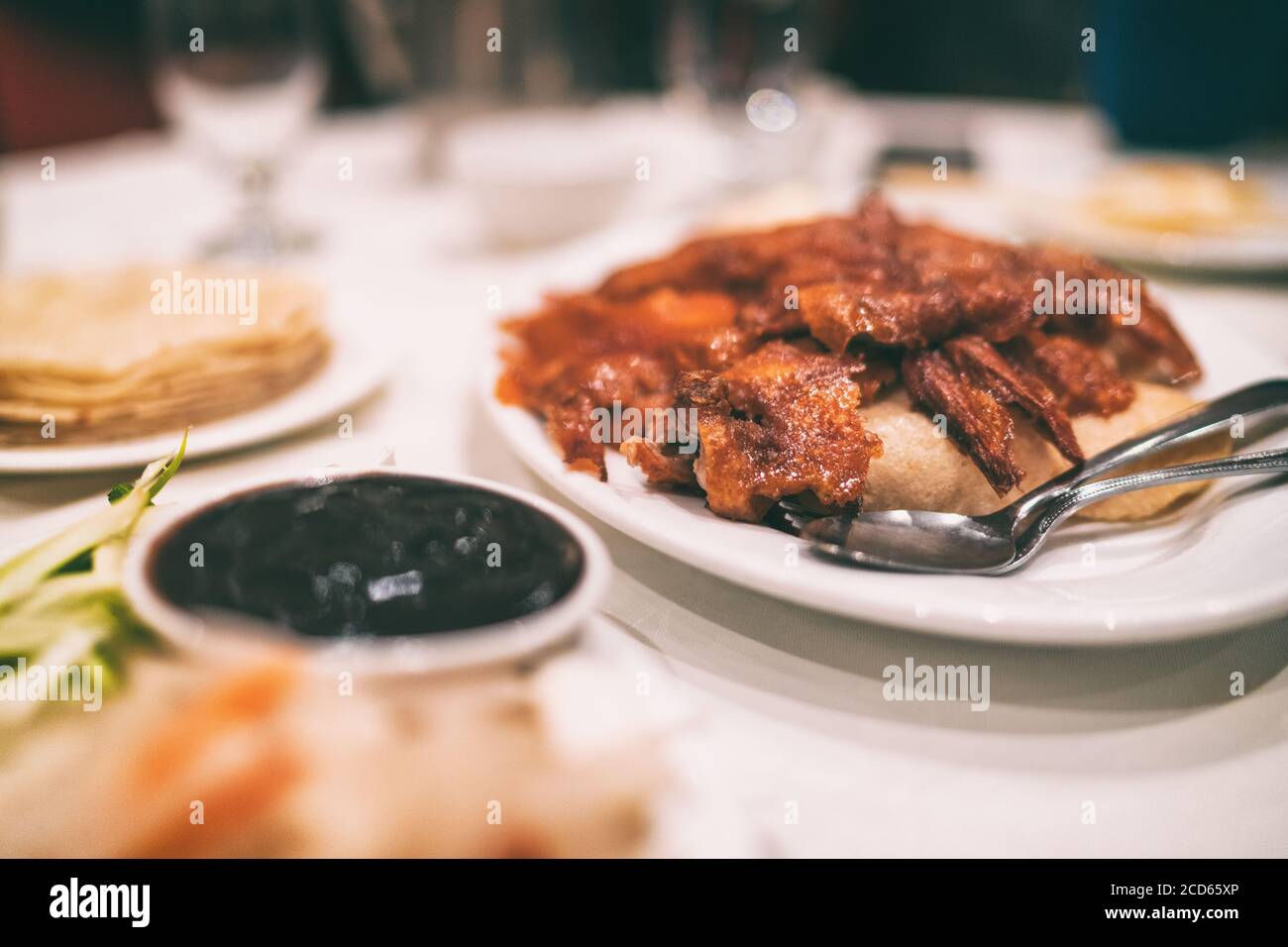 Chinese food Peking duck Beijing Roasted Chinese restaurant dining in ...