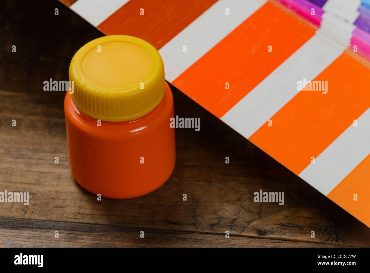 Choice of color for painting with color palette Stock Photo - Alamy