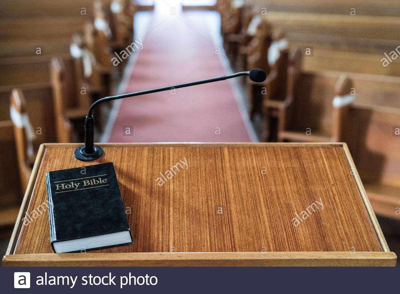 Pastor Pulpit High Resolution Stock Photography and Images - Alamy