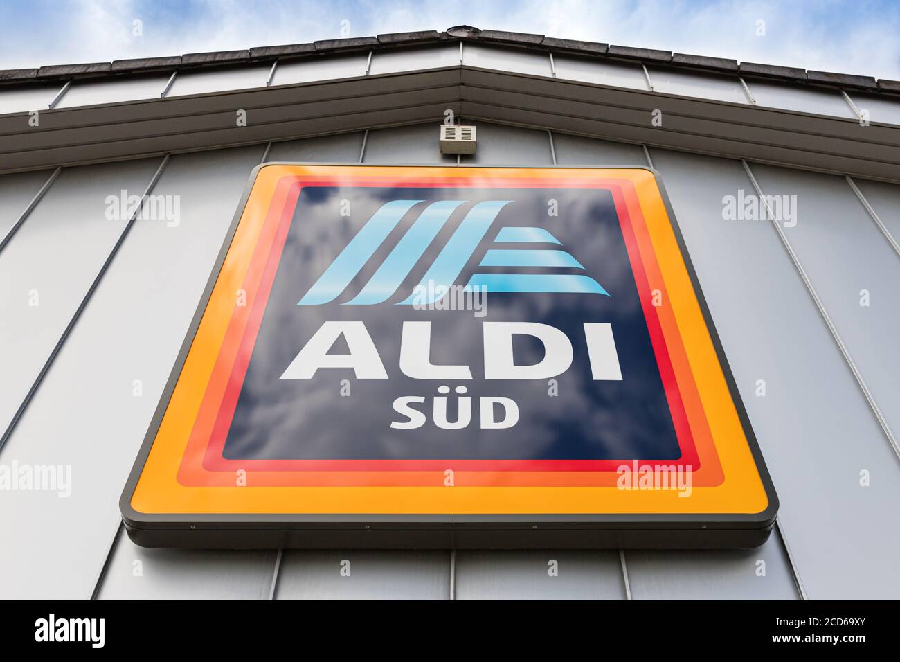 Shopping at aldi sued hi-res stock photography and images - Alamy