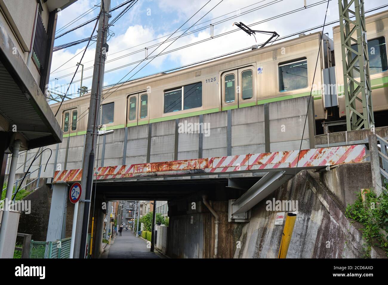 Inokashira Line train crossing bridge in Kichijoji, Tokyo, Japan Stock ...