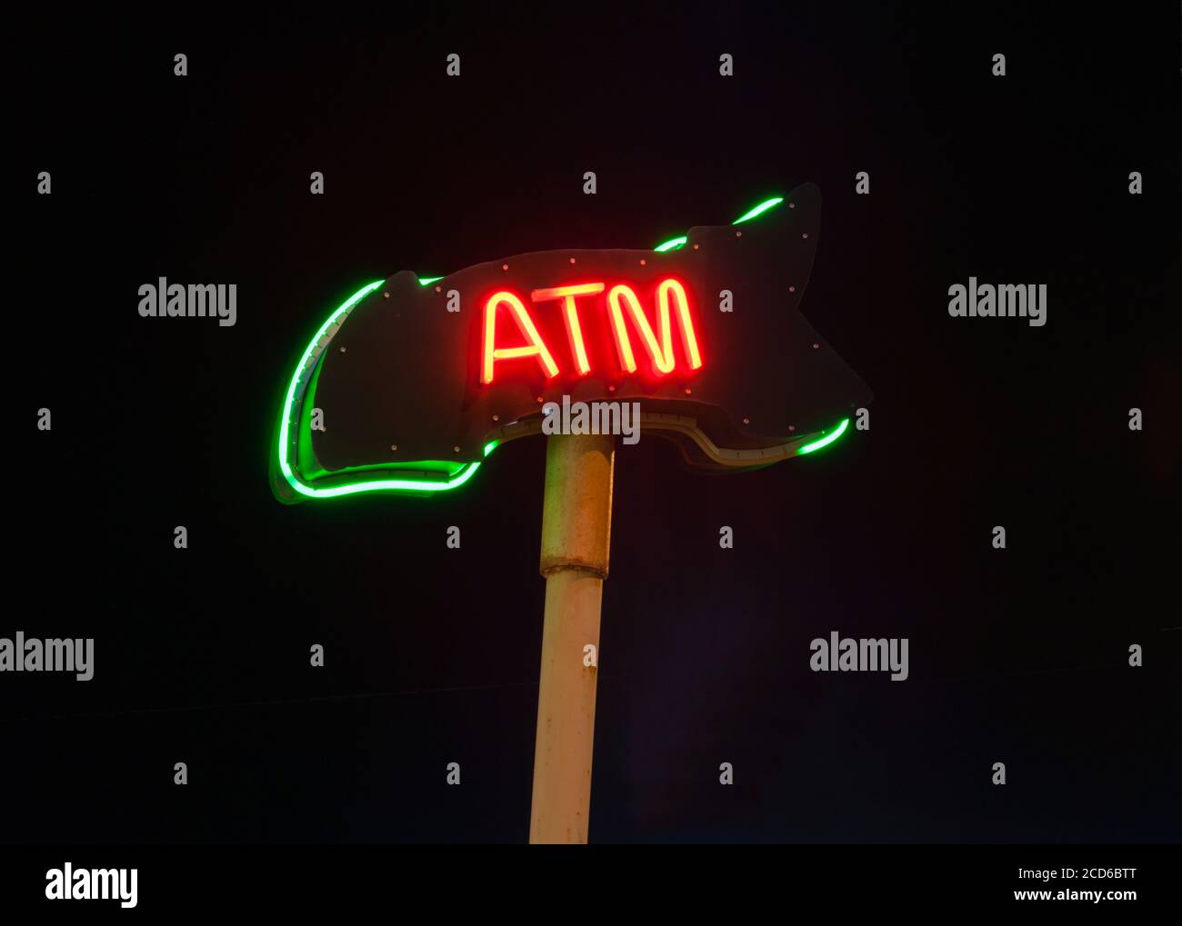 Atm sign pole hi-res stock photography and images - Alamy