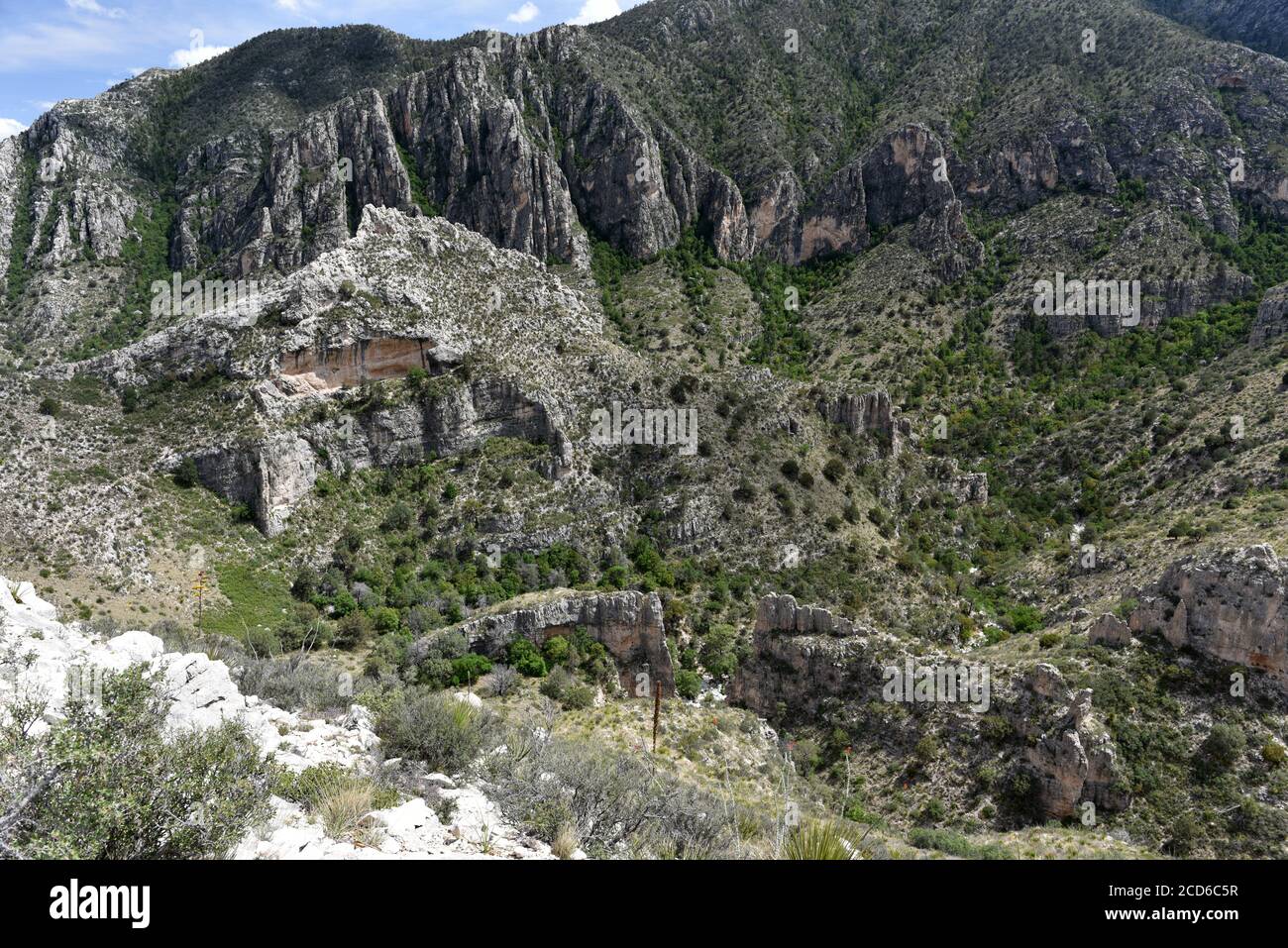 Multiple layers of cliff. Spectacular view of Texan cliffs from the ...