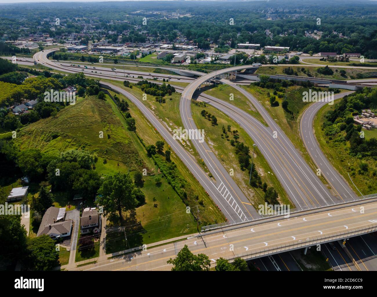 Cars on a busy motorway in the us hi-res stock photography and images ...