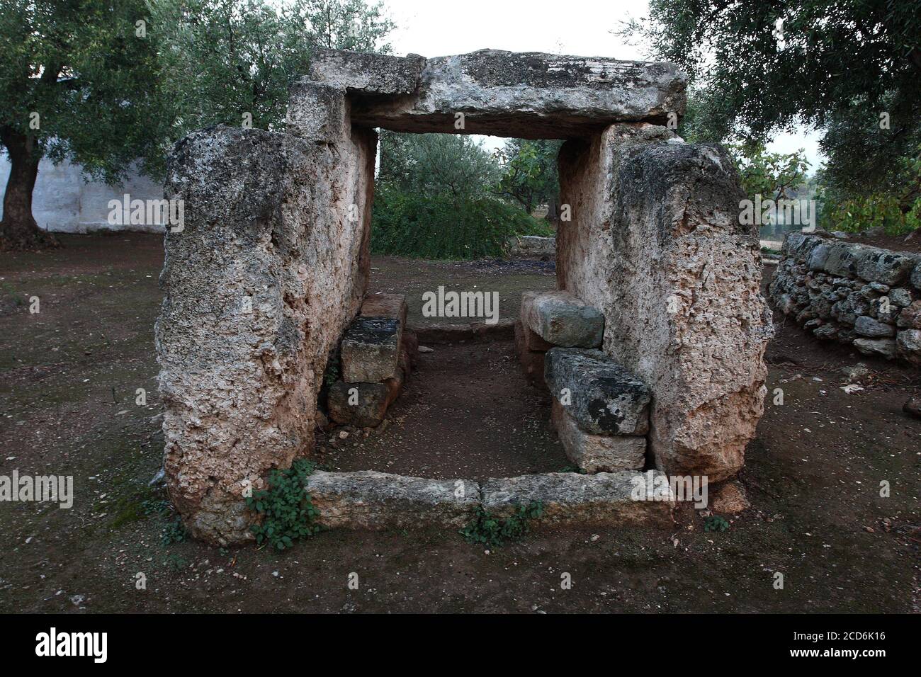 Megalithic structure hi-res stock photography and images - Alamy