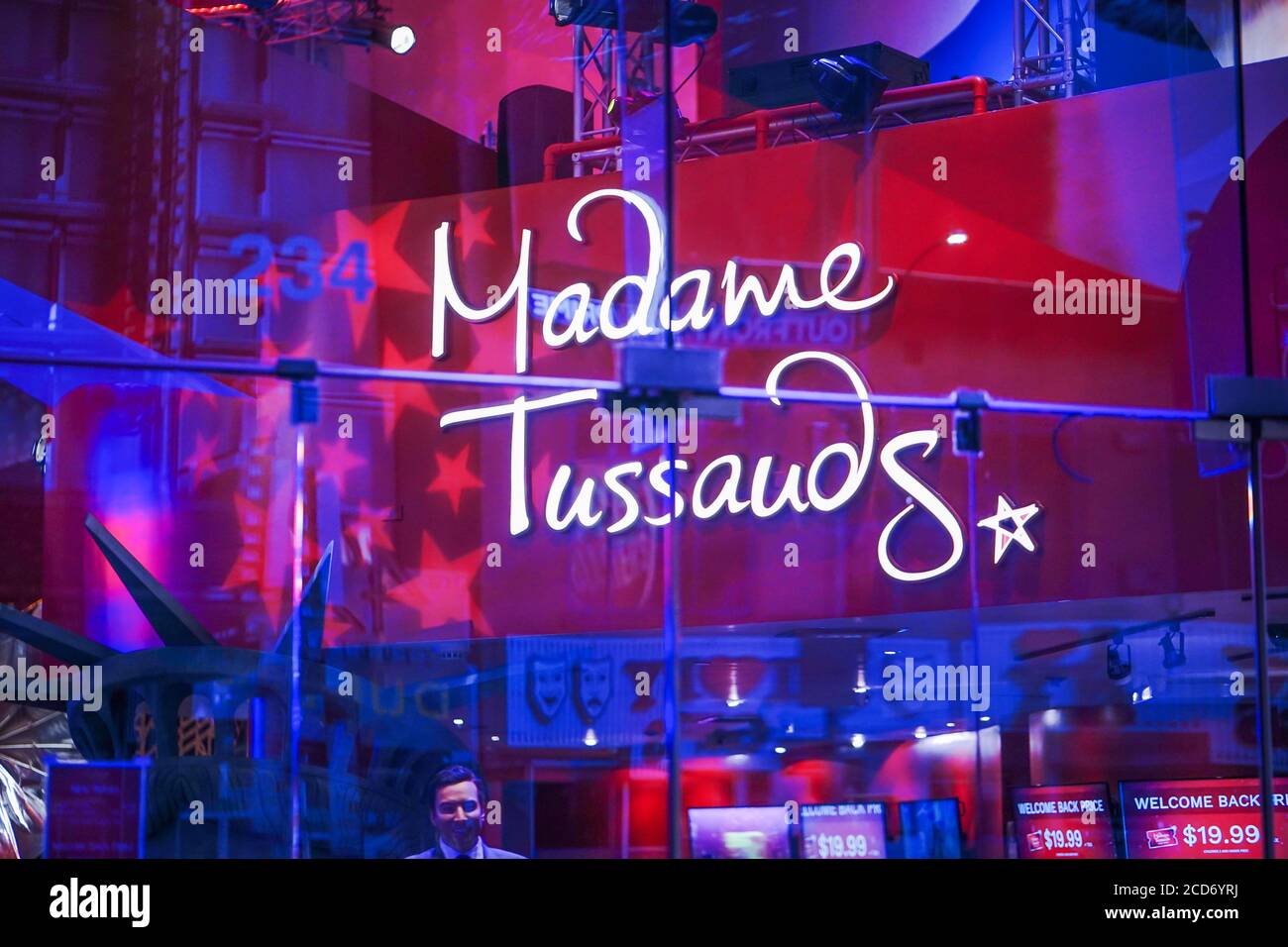 Madame tussauds sign hi-res stock photography and images - Alamy