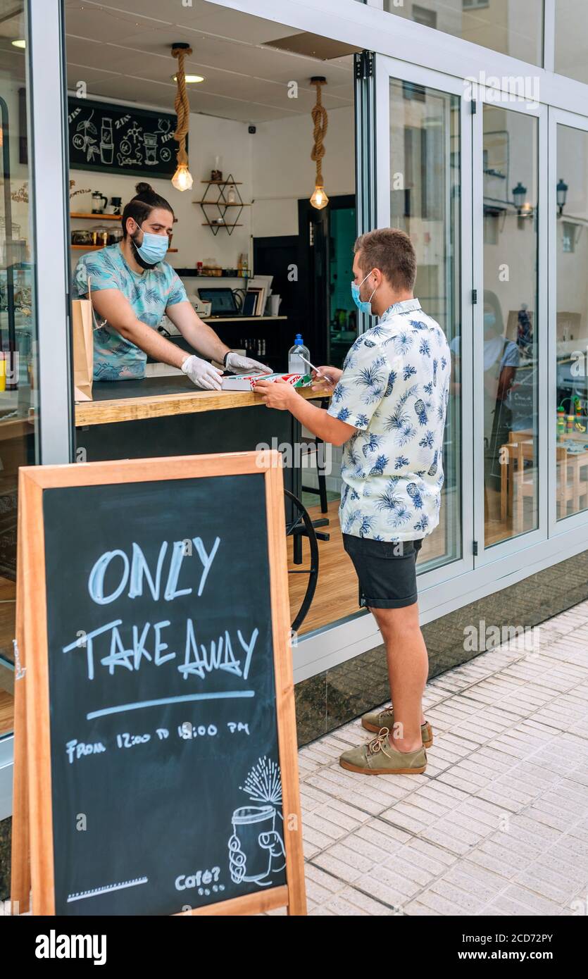 Fast food counter order hi-res stock photography and images - Alamy
