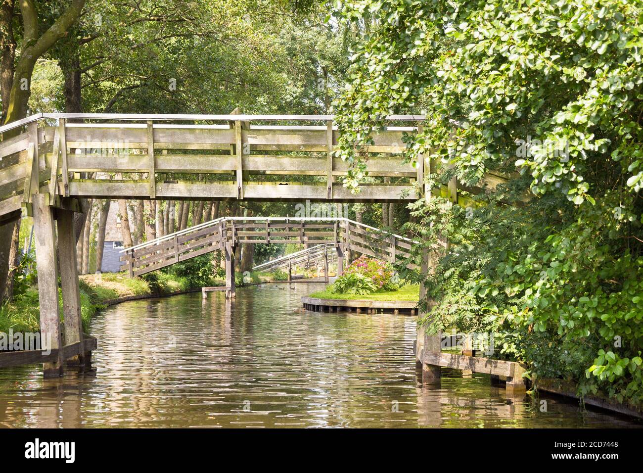 Giethoorn netherlands canal village hi-res stock photography and images ...