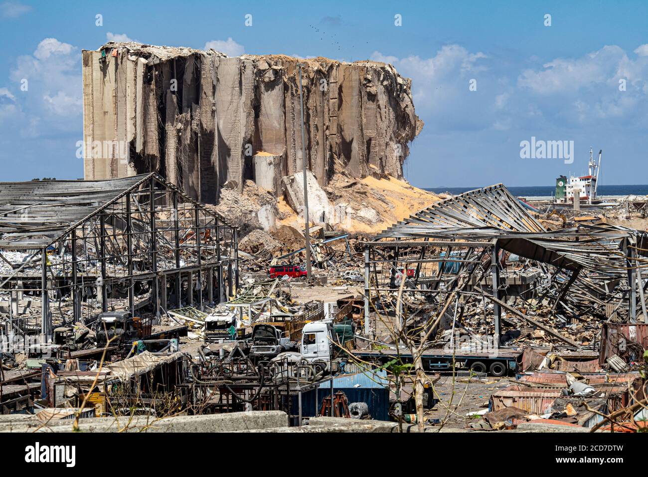 Beirut blast 2020 hi-res stock photography and images - Alamy
