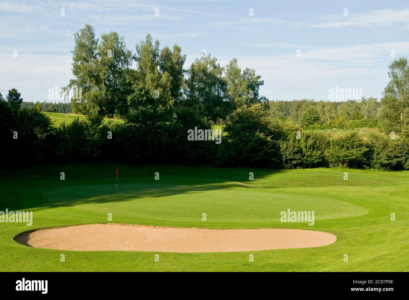 Hilly golf course hi-res stock photography and images - Alamy