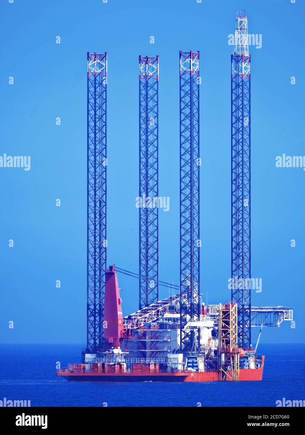 Jack up rig GMS Endeavour for wind turbine support in the North sea in ...