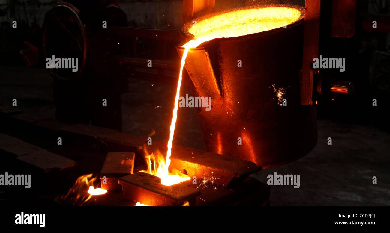 Trim and molding hi-res stock photography and images - Alamy