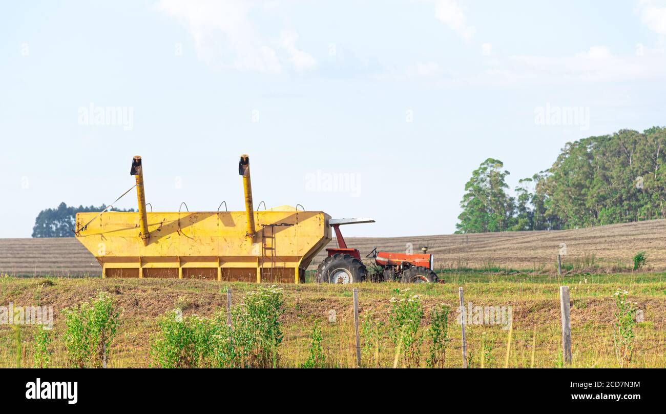 Tractor. Bulk carrier trailer. Agricultural machinery. Agricultural ...