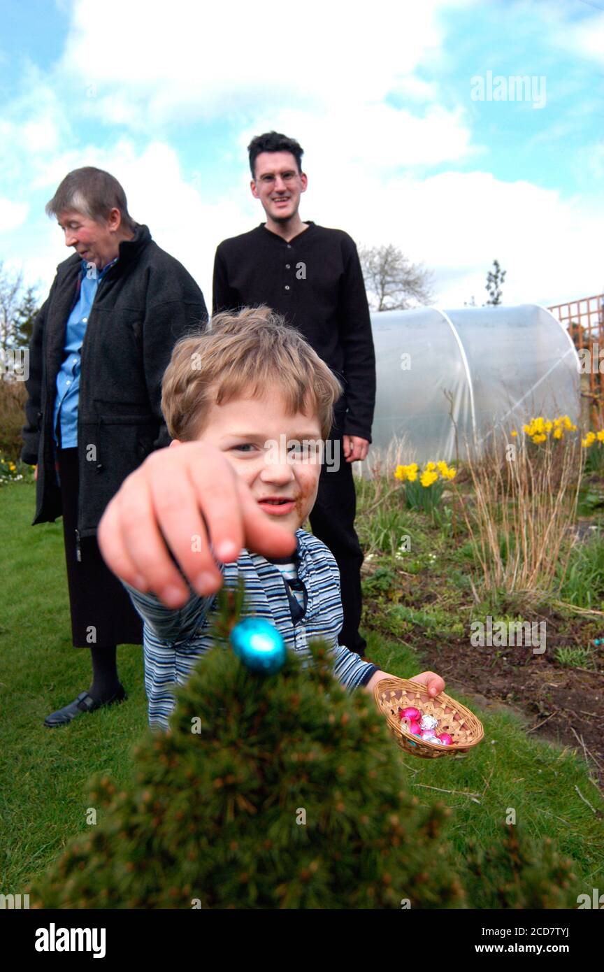 Easter egg hunt in the garden UK Stock Photo - Alamy