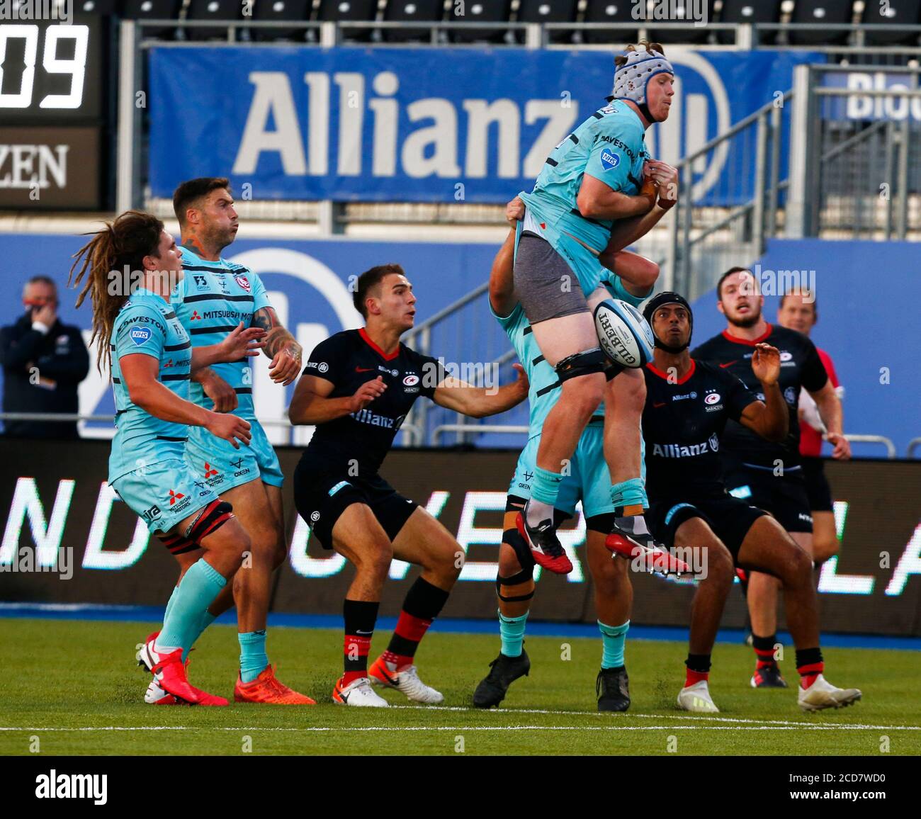 Drake stadium hi-res stock photography and images - Alamy