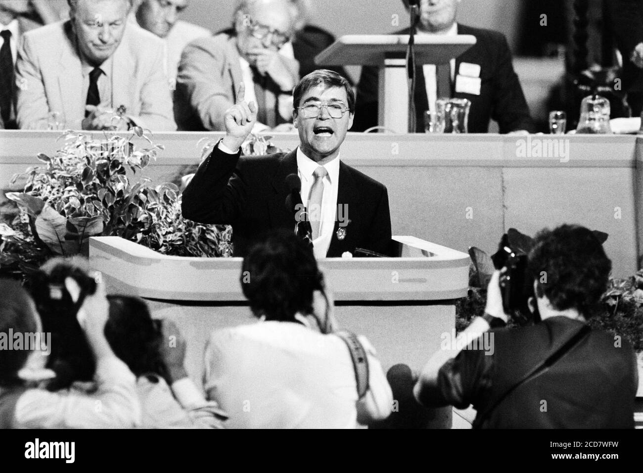TUC Conference Bournemouth Bill Jordan. 05 September 1988. Photo: Neil ...