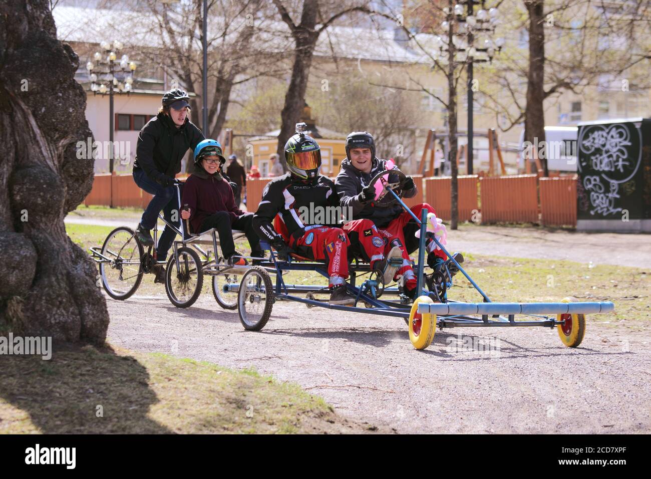 Gravity racing hi-res stock photography and images - Alamy