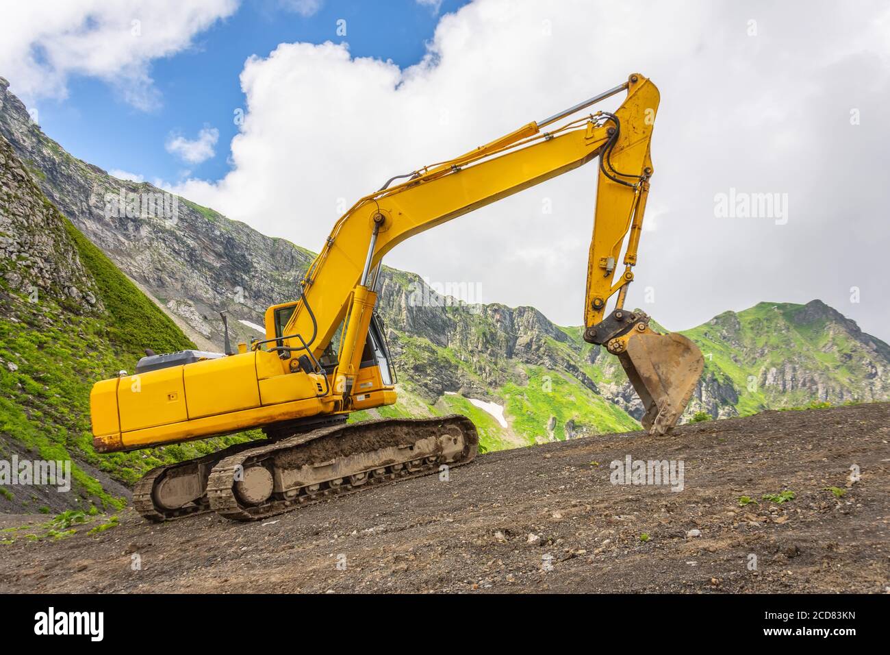 Road excavation steep hi-res stock photography and images - Alamy