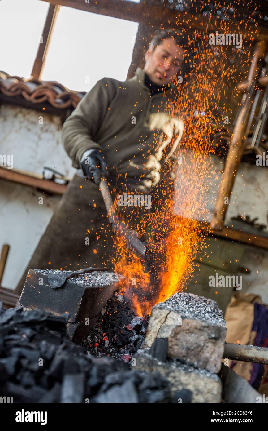 Metal man hi-res stock photography and images - Alamy
