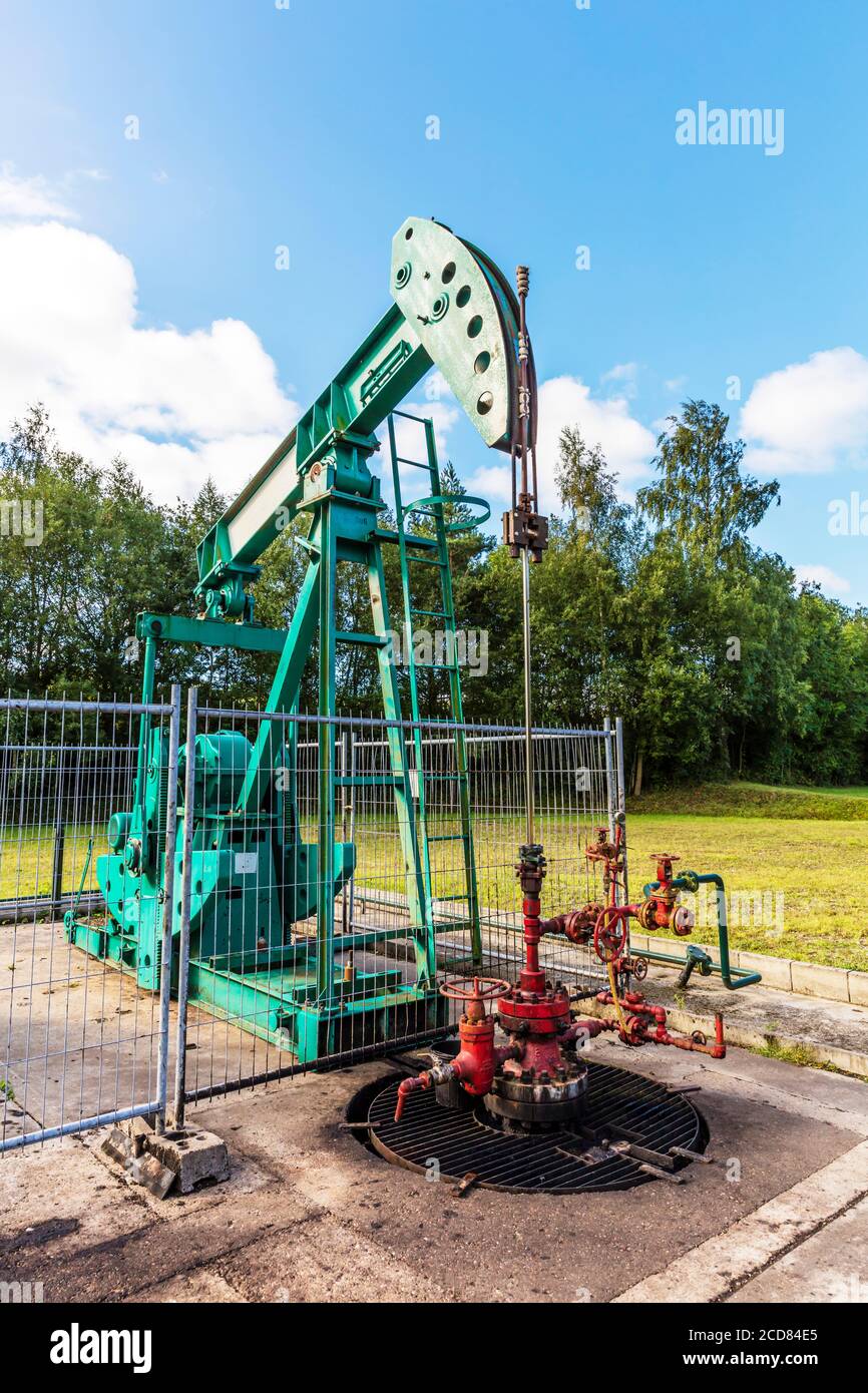 Crude oil production, onshore oil, crude oil, oil production, Onshore ...