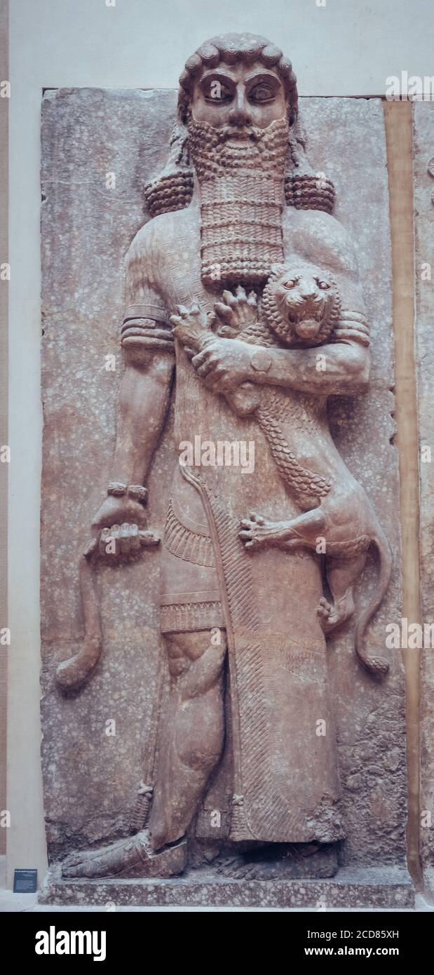 Gilgamesh and lion hi-res stock photography and images - Alamy