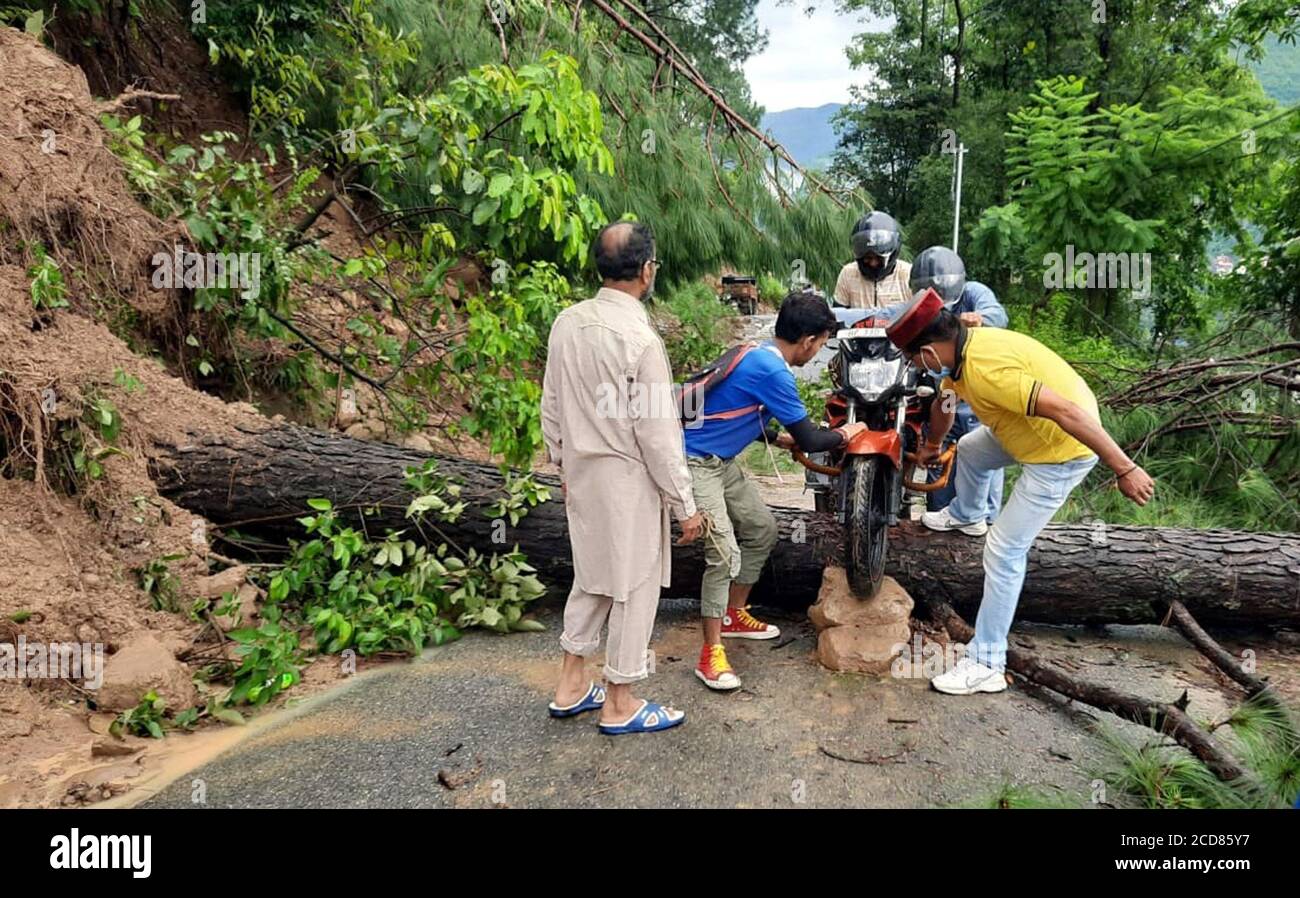Landslide in india hi-res stock photography and images - Alamy