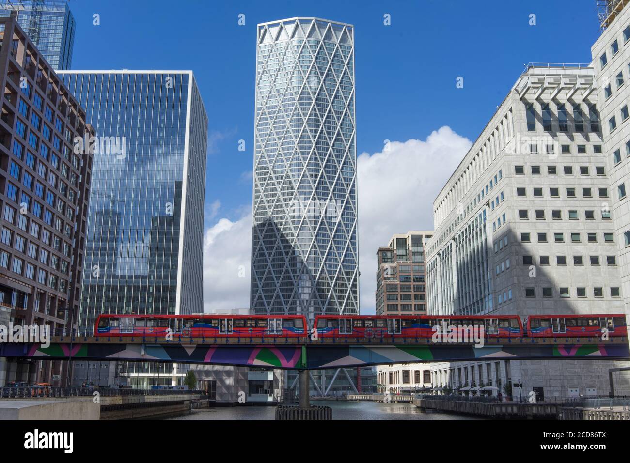 Newfoundland Skyscraper in Canary Wharf with a Docklands Light Railway ...