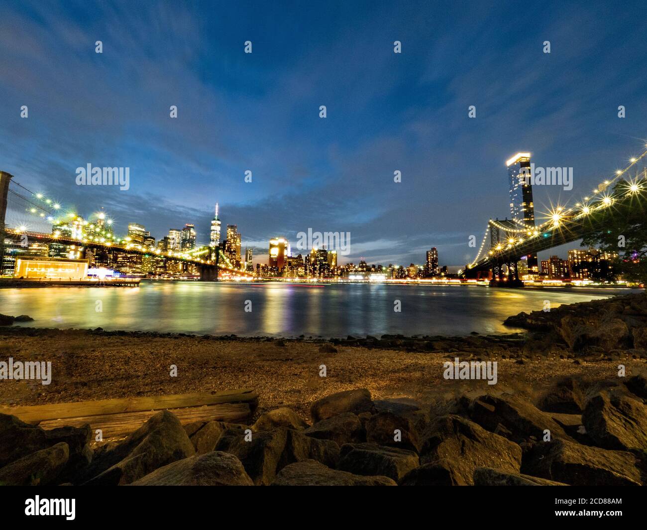 Brooklyn bridge park beach view hi-res stock photography and images - Alamy
