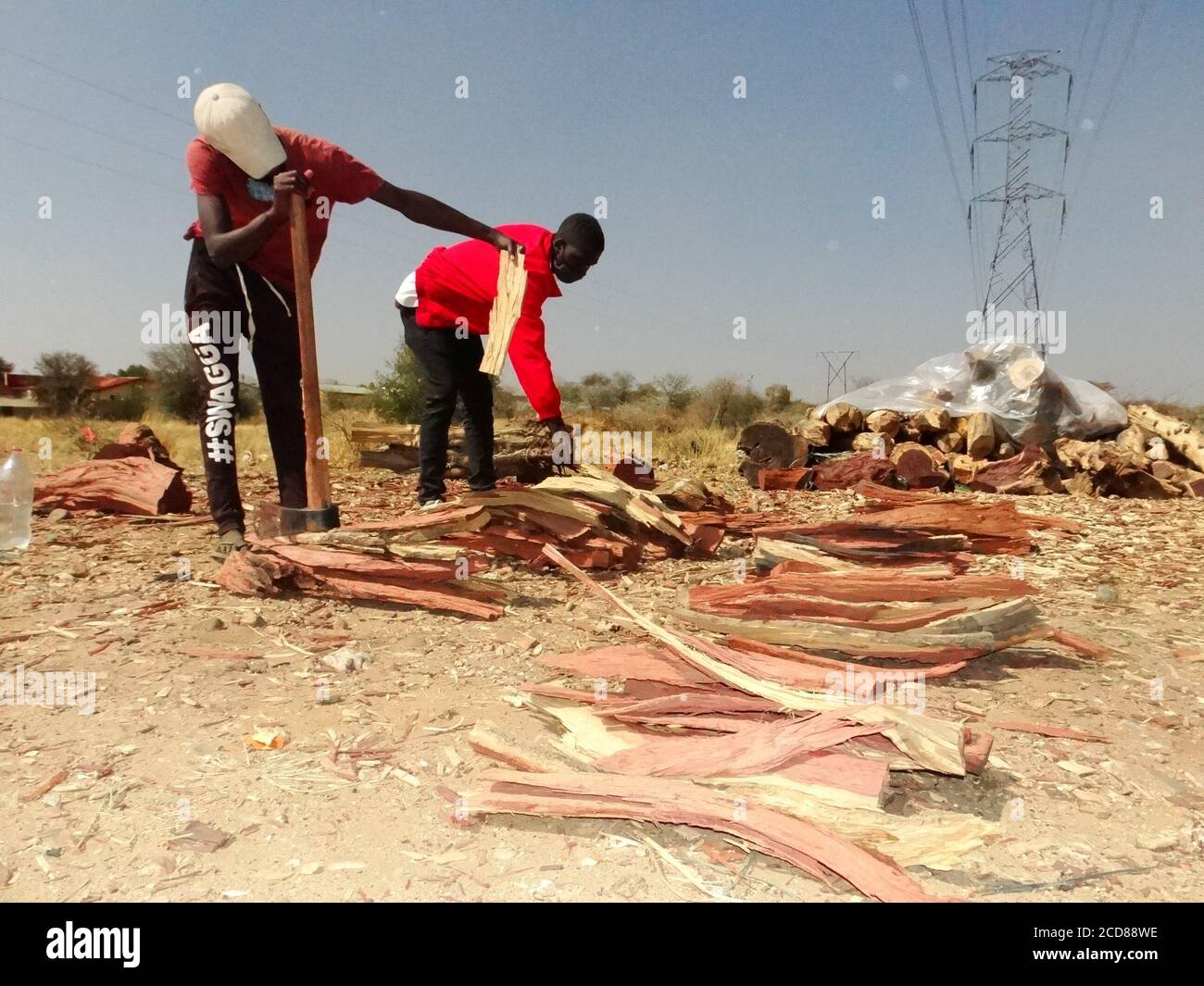 Firewood vendors hi-res stock photography and images - Alamy