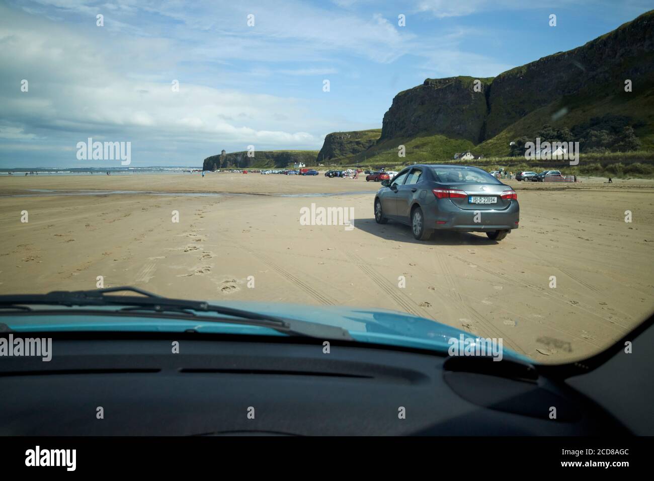 Driving on beach hi-res stock photography and images - Alamy