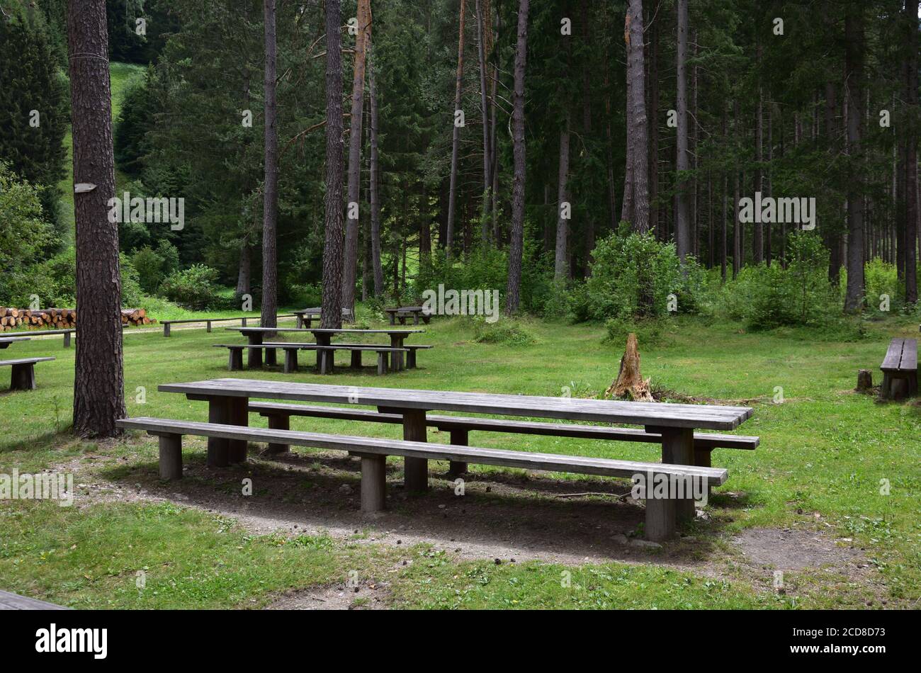 The picnic place the picnic place hi-res stock photography and images ...