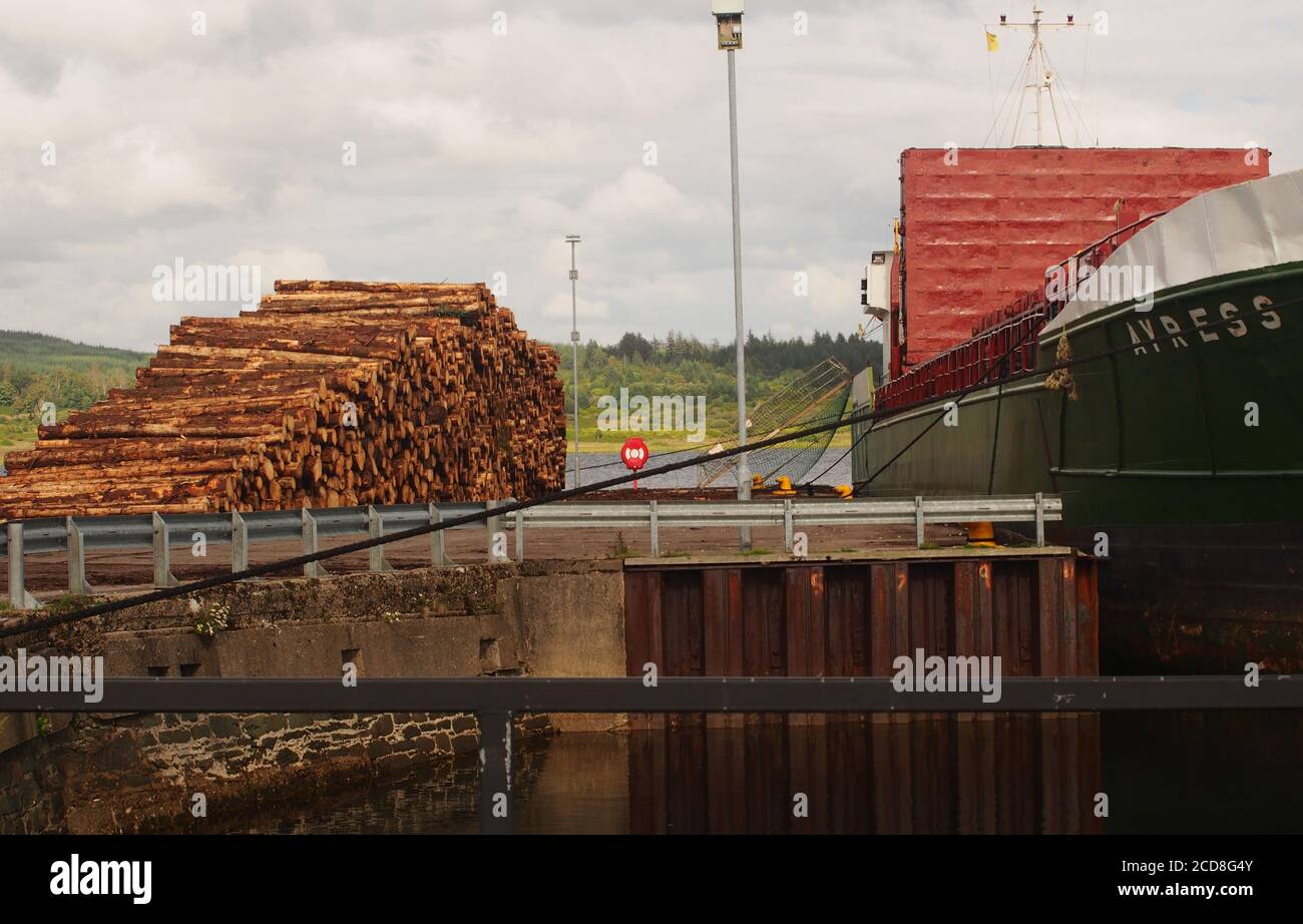 Timber link ship hi-res stock photography and images - Alamy