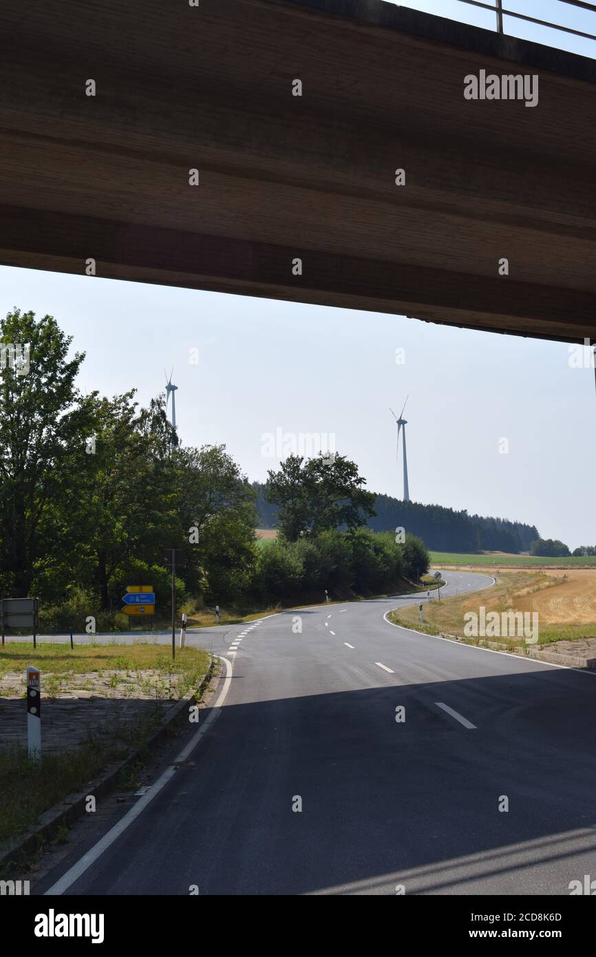 Curvy bridge of concrete hi-res stock photography and images - Alamy