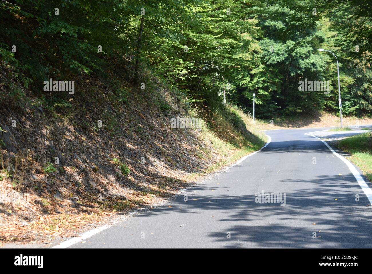 Small alley ways hi-res stock photography and images - Alamy