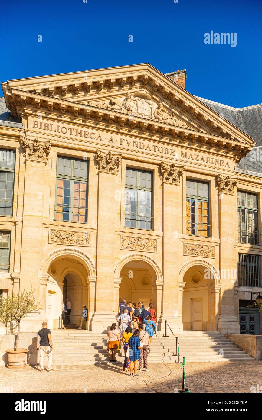 Paris cultural heritage hi-res stock photography and images - Alamy