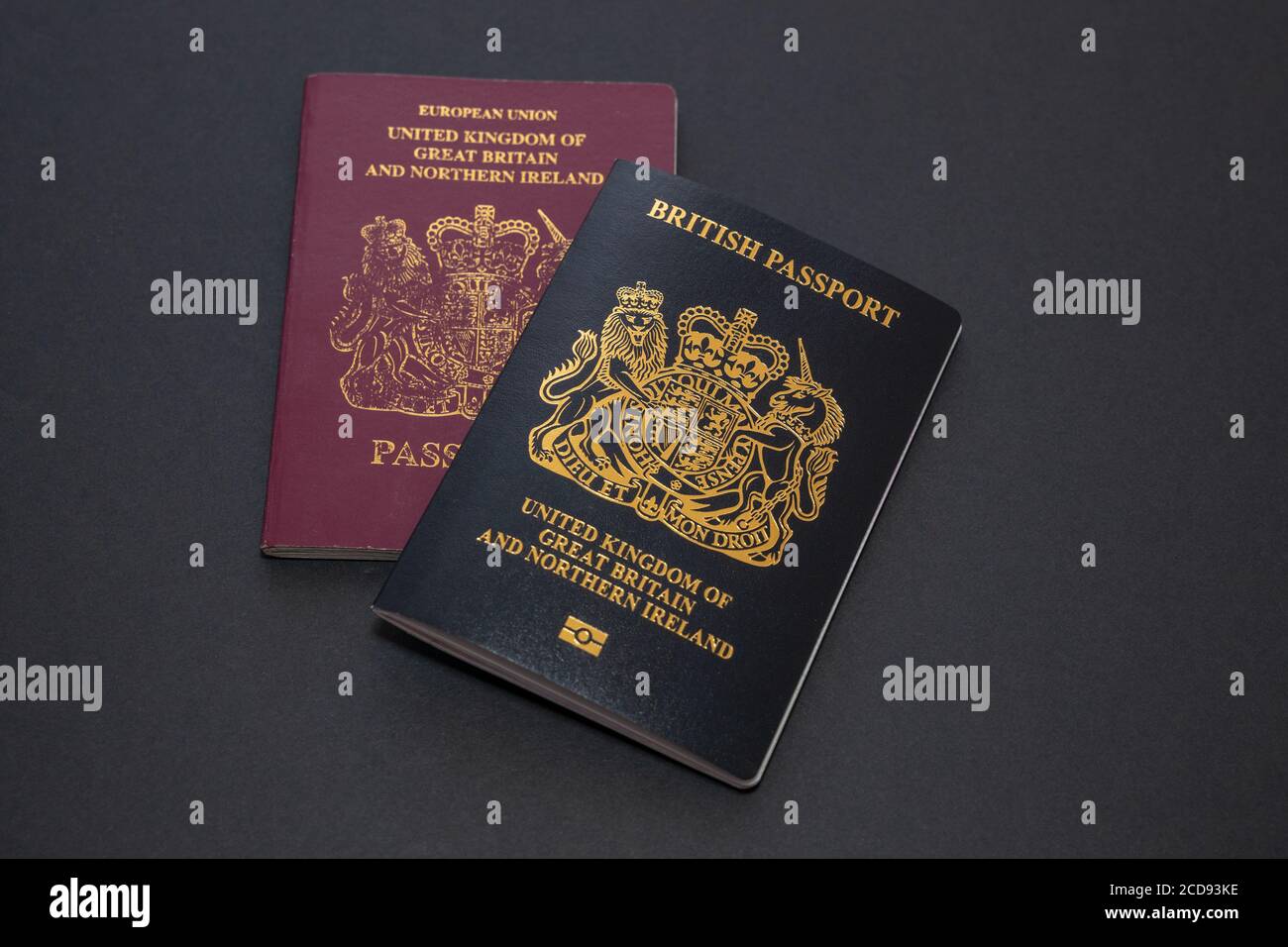 Dark blue passport hi-res stock photography and images - Alamy