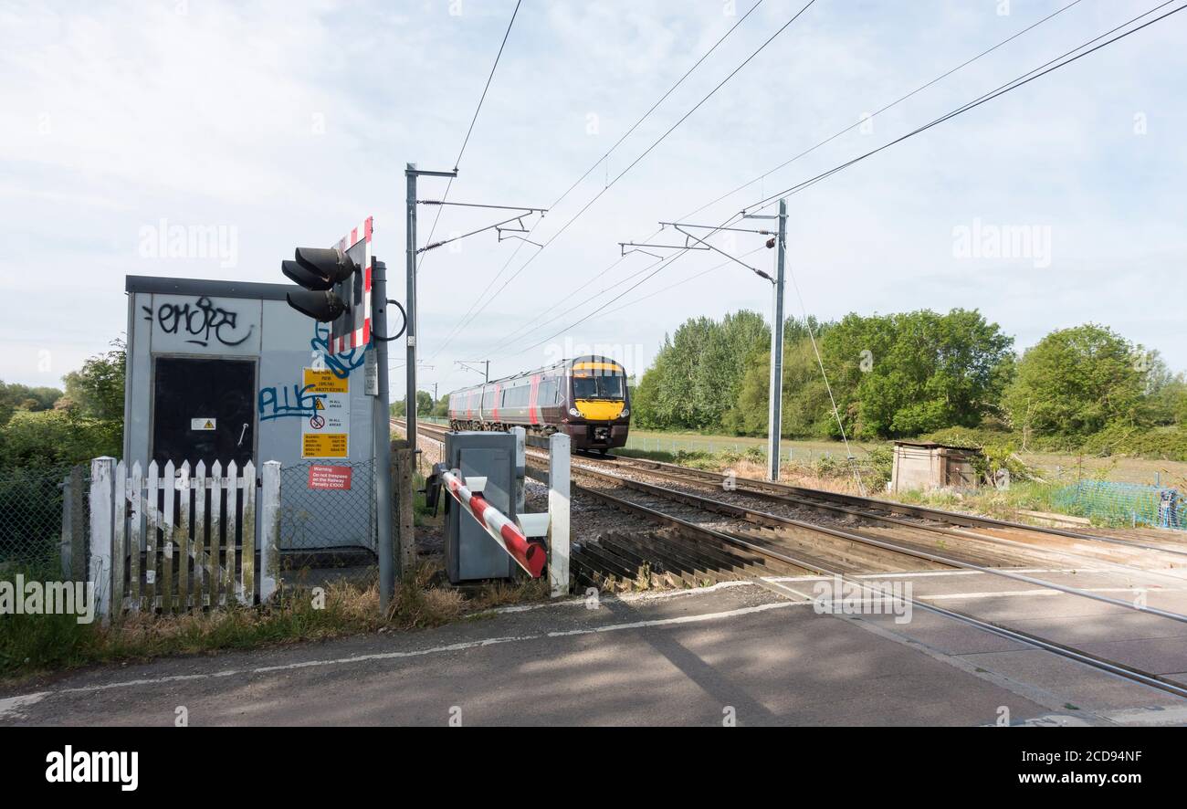 Milton level crossing hi-res stock photography and images - Alamy