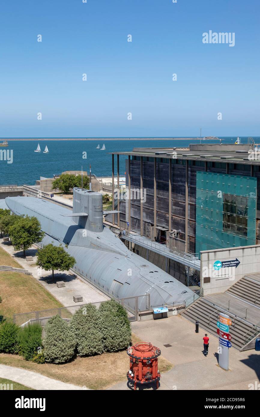 France, Manche, Cherbourg, Cite de la Mer, old nuclear submarine Le ...