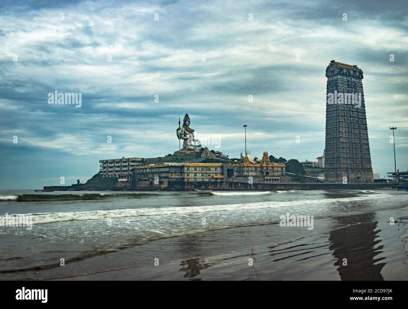 Murdeshwar god shiva temple hi-res stock photography and images - Alamy