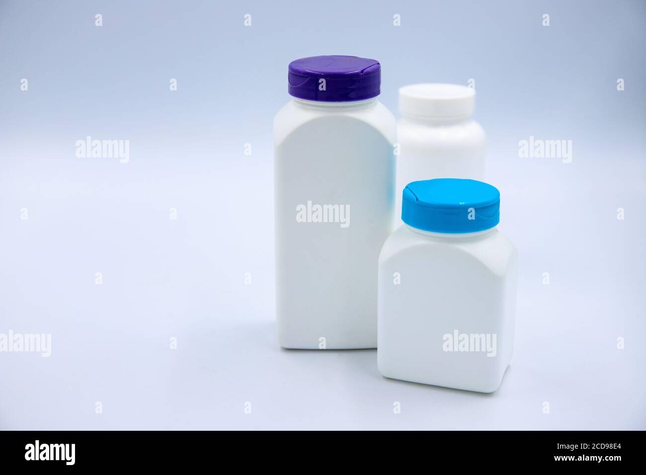 Clear round pill hi-res stock photography and images - Alamy