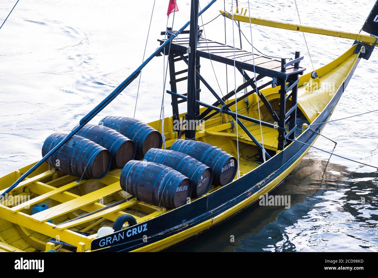 Portugal, Porto, Ribeira quarter, dock of the Douro, rabelo or ...