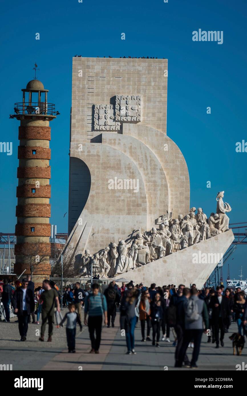 Explorers monument hi-res stock photography and images - Alamy