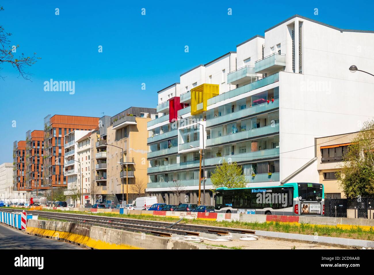Building ivry sur seine france hi-res stock photography and images - Alamy