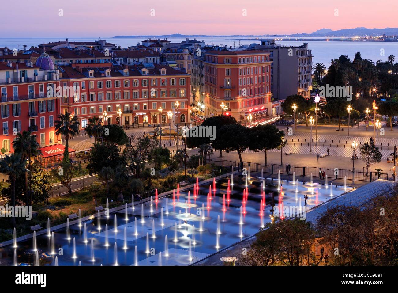 Promenade du paillon nice france hi-res stock photography and images ...