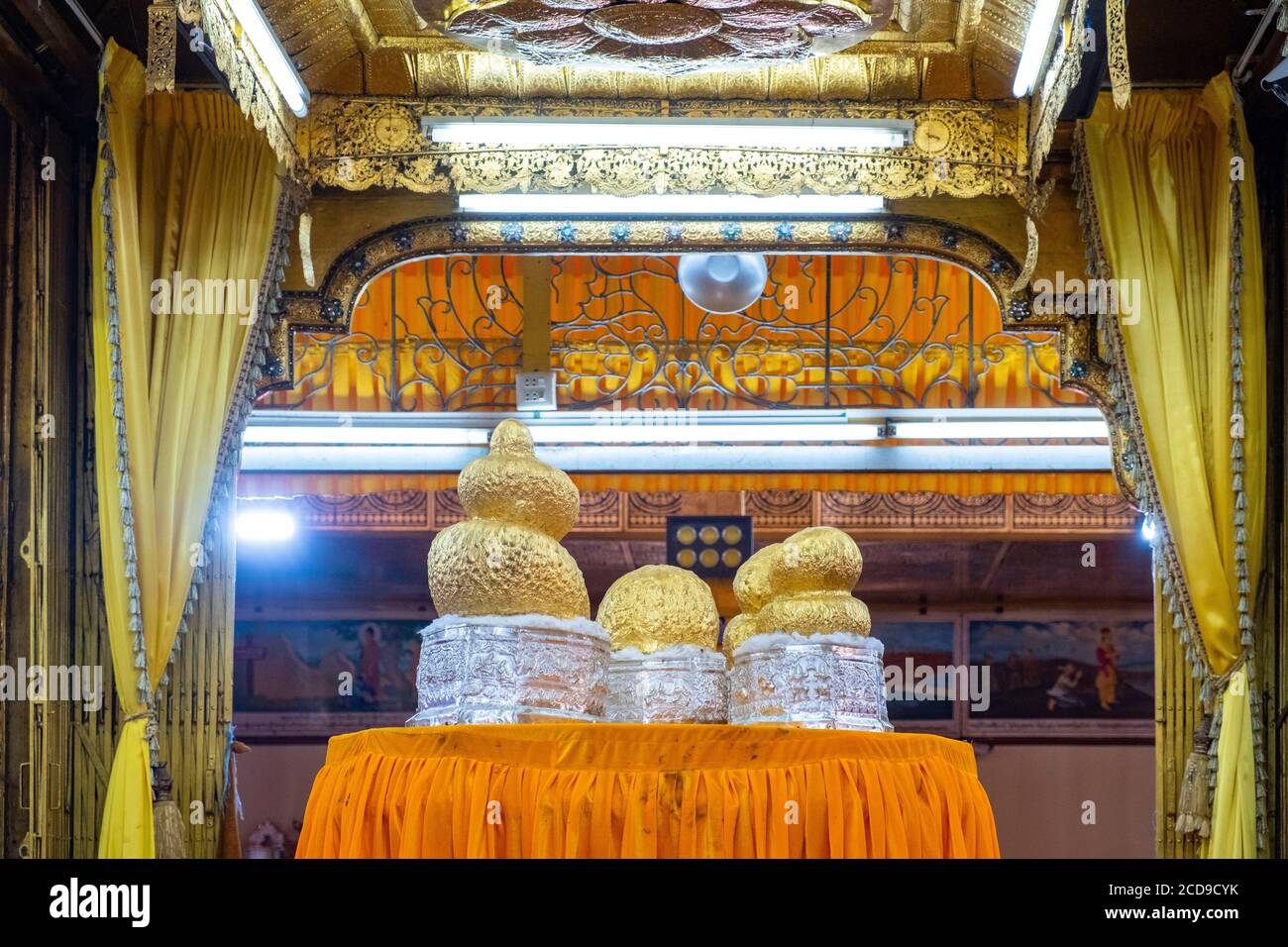 Myanmar (Burma), Shan State, Inle Lake, Phaung Daw Oo Pagoda Stock ...
