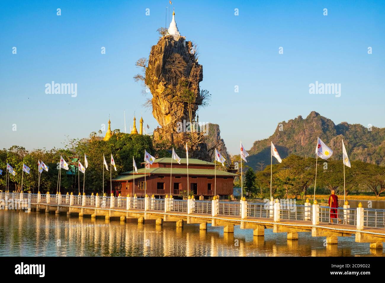 Myanmar (Burma), Karen State, Hpa An, Kyauk Kalap Monastery or Kyaik Ka ...