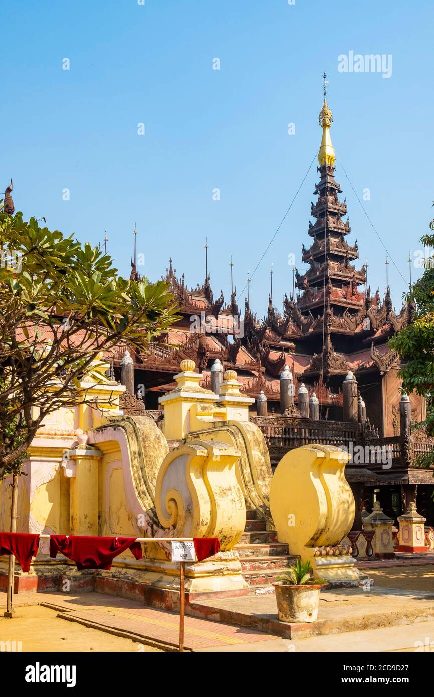 Myanmar (Burma), Mandalay region, Mandalay City, Kyaung Shwe In Bin ...
