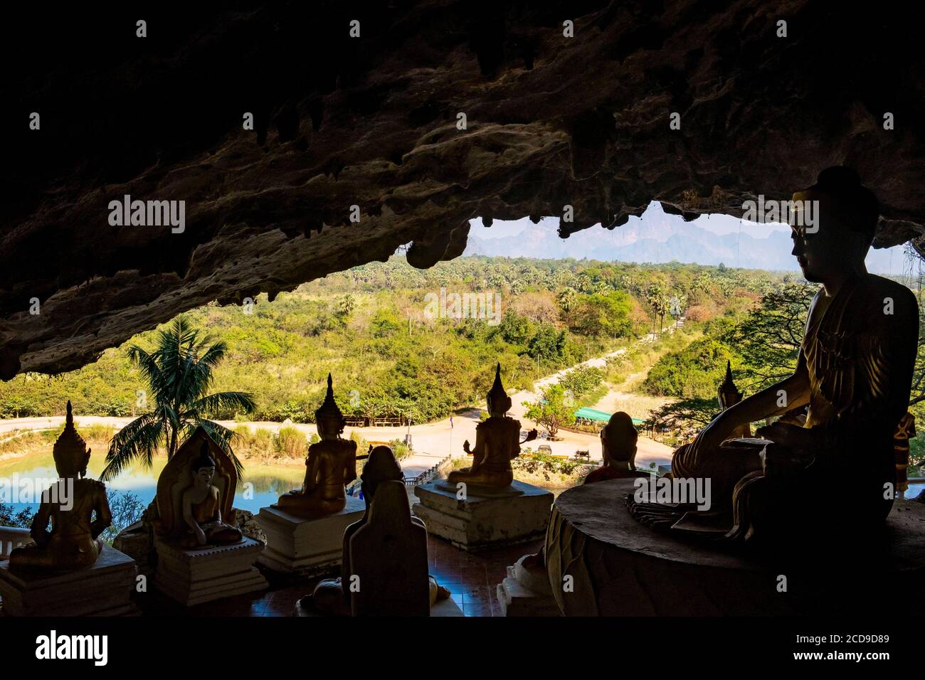 Teak myanmar not bridge not temple hi-res stock photography and images ...
