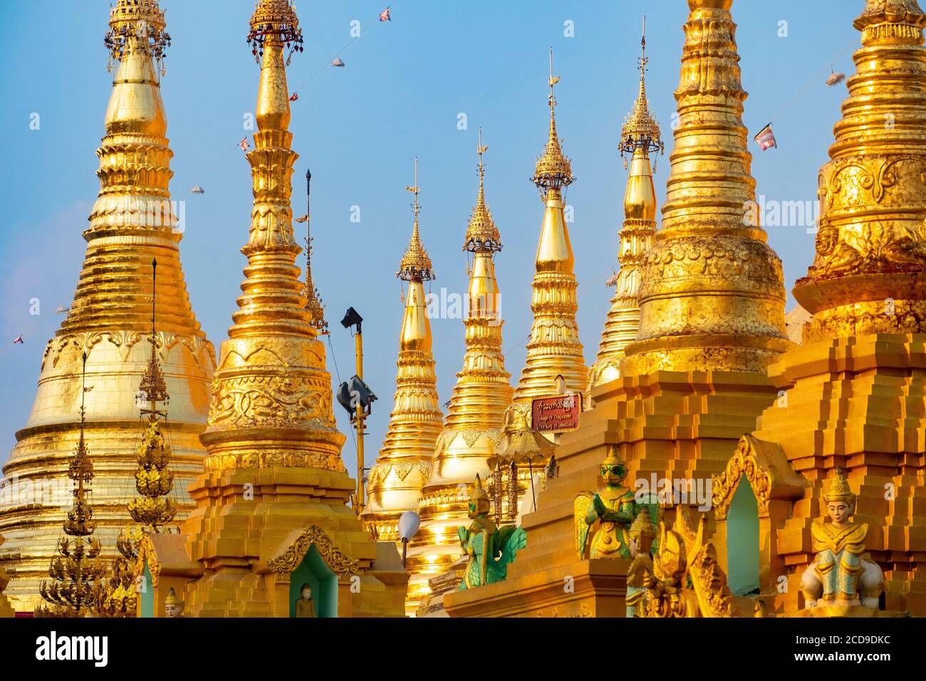 Shwedagon pagoda yangon myanmar statue hi-res stock photography and ...